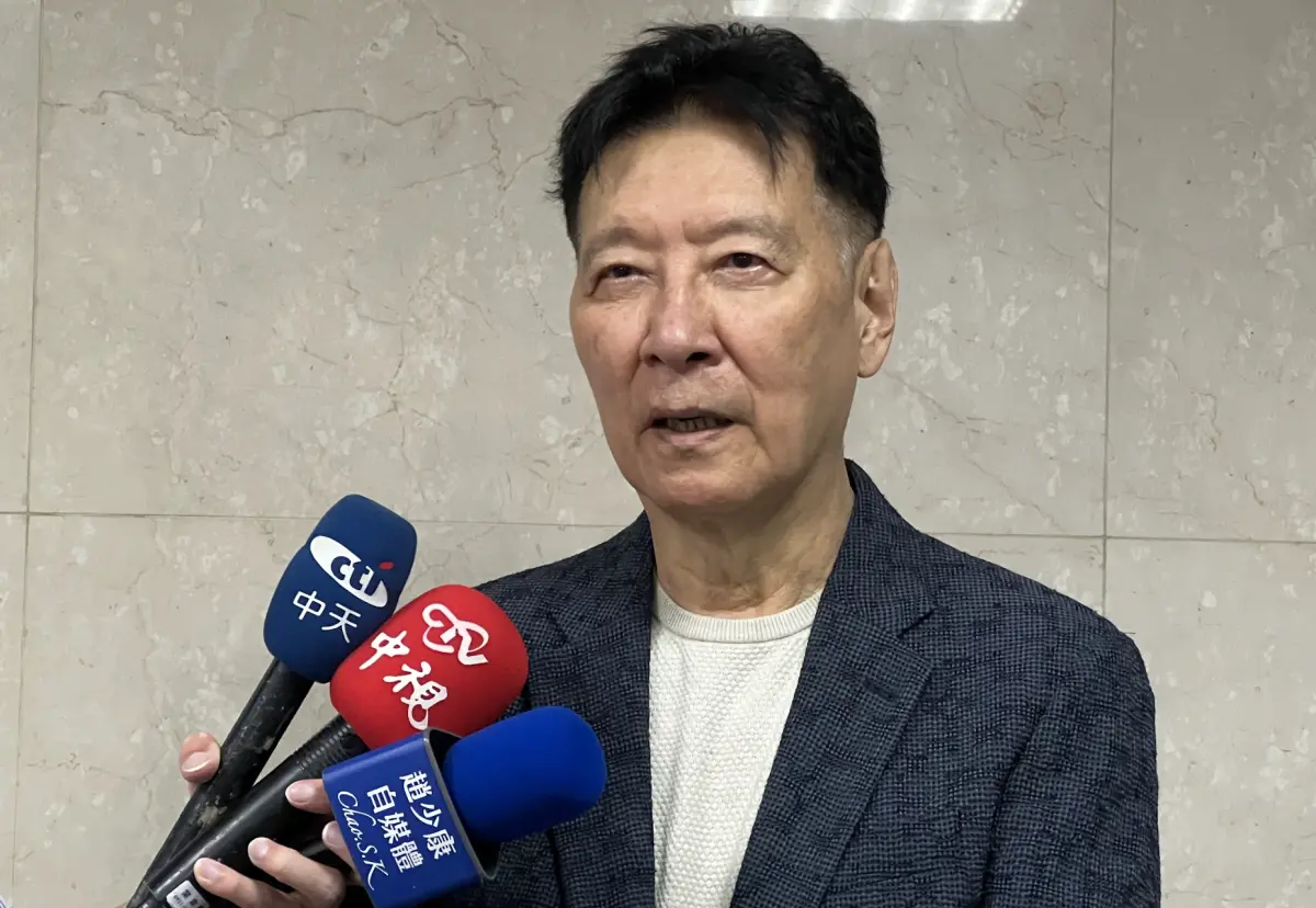 趙少康反擊曹興誠！嗆敢講「孬種」就提告：我要辯論也是找賴清德 | 政治快訊 | 要聞 | NOWnews今日新聞