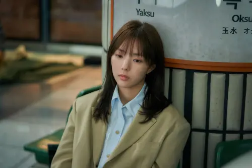 NANA吊鋼絲挑戰高難度動作 JISOO公開《全知讀者視角》演出心聲 | 娛樂 | NOWnews今日新聞