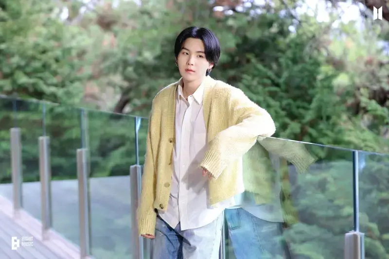 BTS SUGA退伍了！再度為酒駕向粉絲道歉 感性告白「我很想你們」 | 娛樂 | NOWnews今日新聞