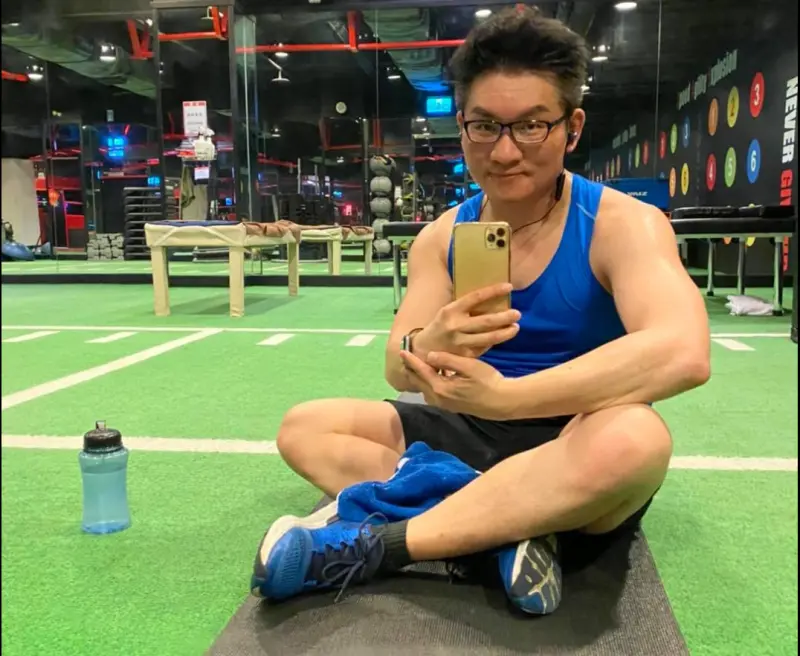 出獄後「大復出」！童仲彥屢傳家暴爭議多 還跨足踏入AV界 | 政治快訊 | 要聞 | NOWnews今日新聞