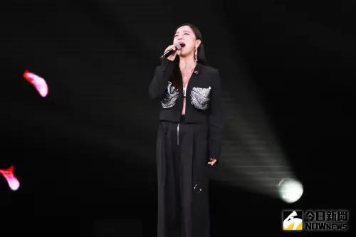 hito／丁噹深V辣翻天！《下一站幸福》2神曲掀回憶殺 萬人爆雞皮 | 娛樂 | NOWnews今日新聞