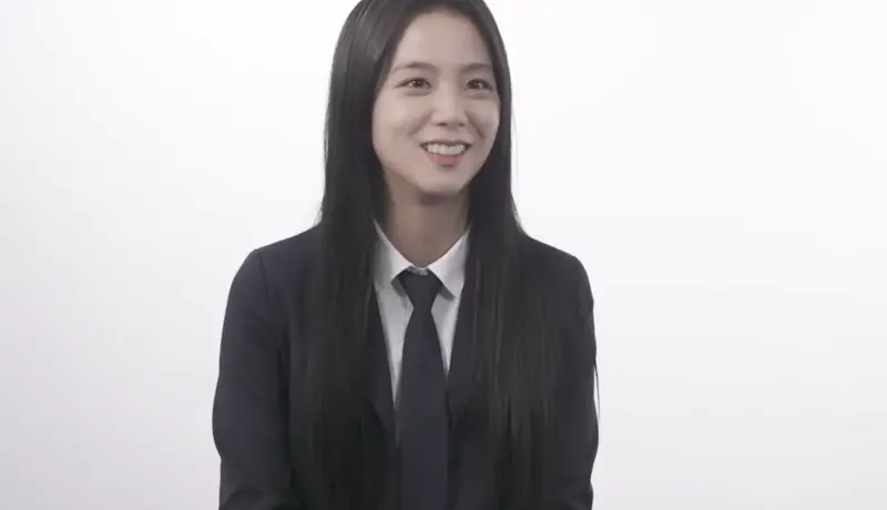 BLACKPINK Jisoo《全知讀者視角》變學生妹！30歲穿制服畫面香爆 | 娛樂 | NOWnews今日新聞
