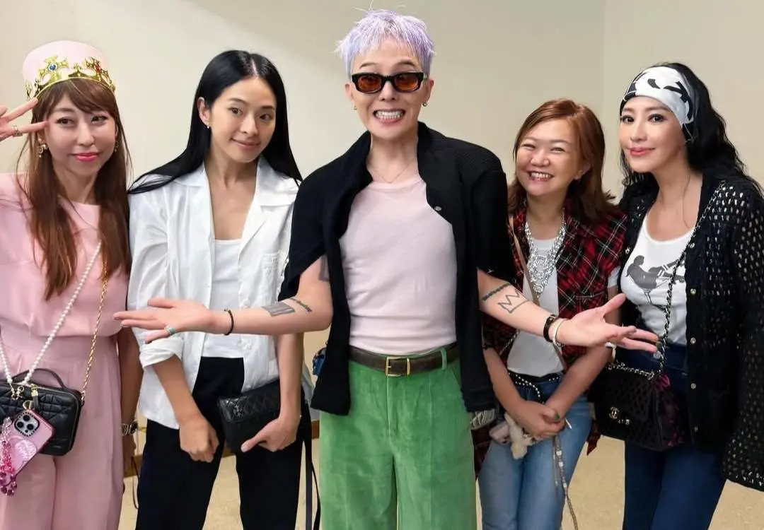 關穎後台合照GD！曝不敢直視過程 偷放大這部位感嘆都是細節 | 娛樂 | NOWnews今日新聞