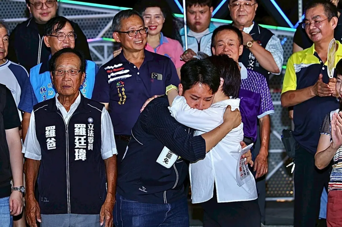 726大罷免／解析羅廷瑋高仇恨值！盧秀燕高喊告急：台中人很愛他 | 政治快訊 | 要聞 | NOWnews今日新聞