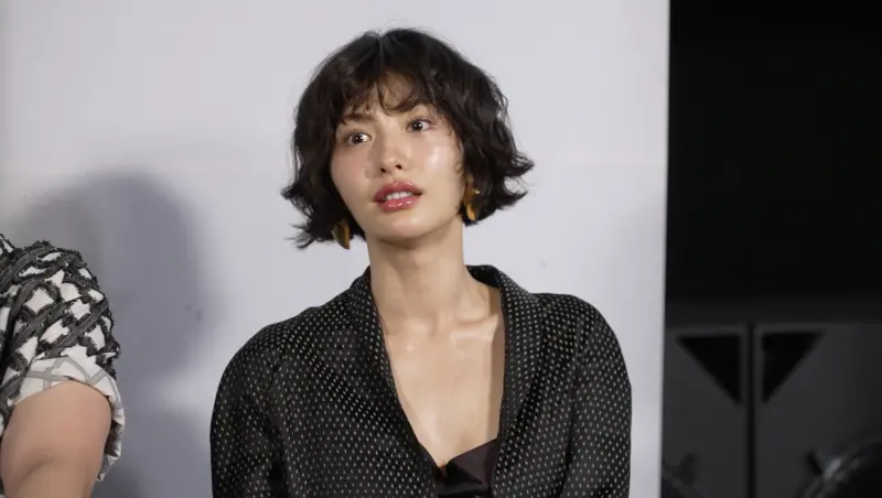 直擊／全球最美臉蛋NANA《全知》狼狽也正 李敏鎬爆她猛料太震撼 | 娛樂 | NOWnews今日新聞