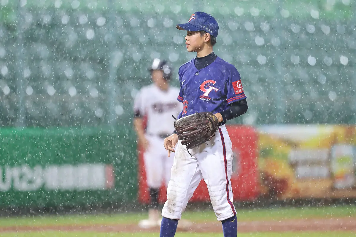 [新聞] U12世界盃／中華隊才剛打完4.5小時苦戰！今又遇「晚接早」銅牌賽 - Baseball板 - Disp BBS