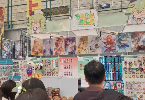 同人創作盛會CWT塞爆！萬人繞場館一圈 明日香、秦徹Coser神還原 | 生活 | NOWnews今日新聞