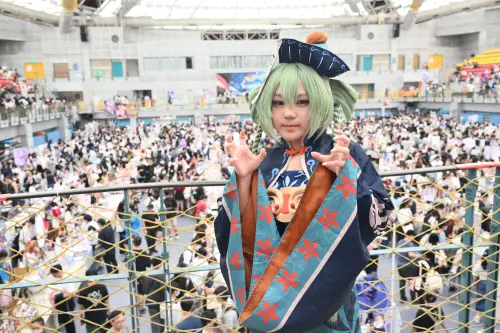 同人創作盛會CWT塞爆！萬人繞場館一圈 明日香、秦徹Coser神還原 | 生活 | NOWnews今日新聞