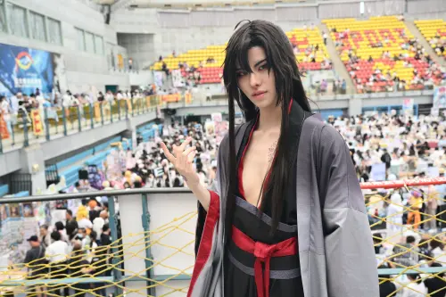 同人創作盛會CWT塞爆！萬人繞場館一圈 明日香、秦徹Coser神還原 | 生活 | NOWnews今日新聞