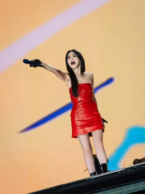 快訊／S.H.E無預警合體！Ella陳嘉樺公布個人巡演 粉絲超期待 | 娛樂 | NOWnews今日新聞