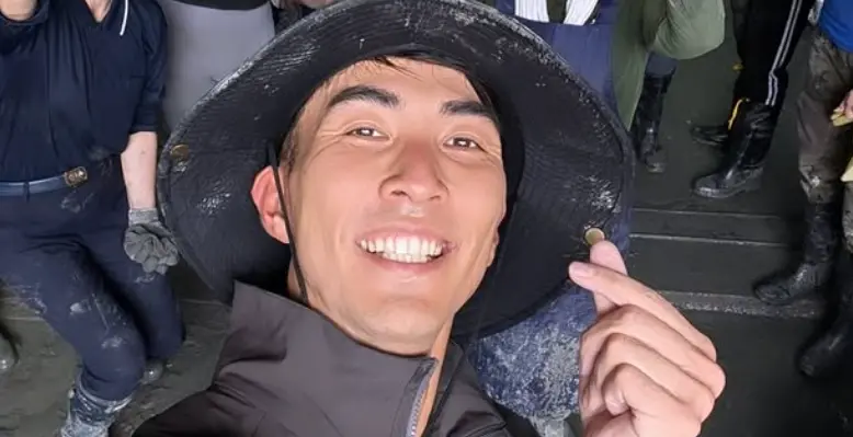 百萬YTR嘟嘟人衝花蓮了！Ian當「鏟子超人」全身泥 曝現場必備品 | 生活 | NOWnews今日新聞