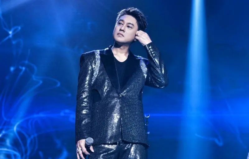 F4合體失敗變F3！朱孝天演唱會3.8折坐不滿 舞台上淚崩原因曝光 | 熱門 | 娛樂 | NOWnews今日新聞